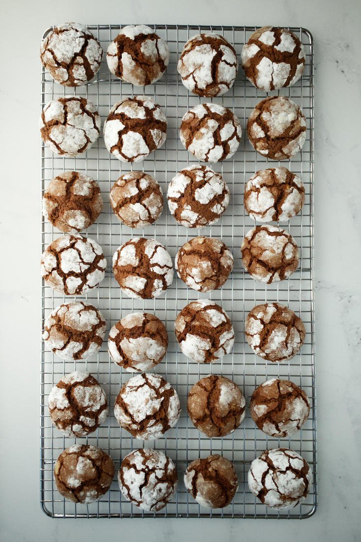 Stunning Chocolate Crackle Cookies Recipe